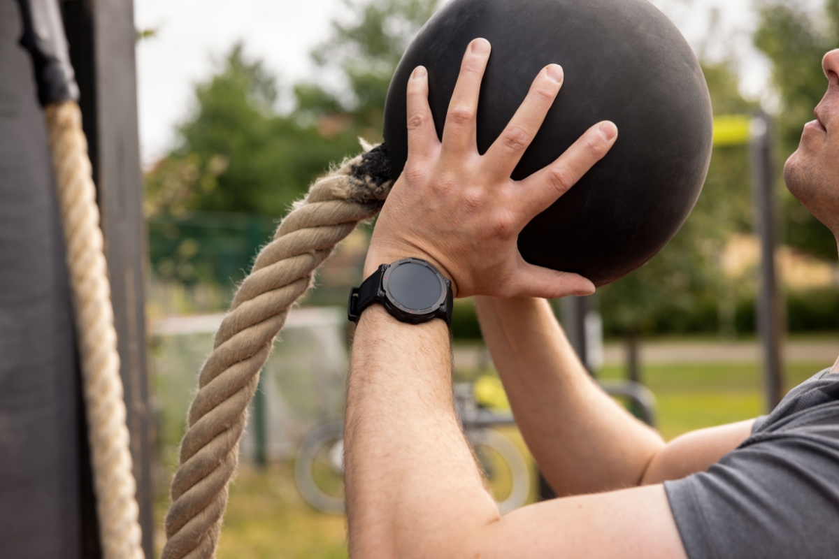 Triacle Rival One GPS sportsklokke, svart - Power.no