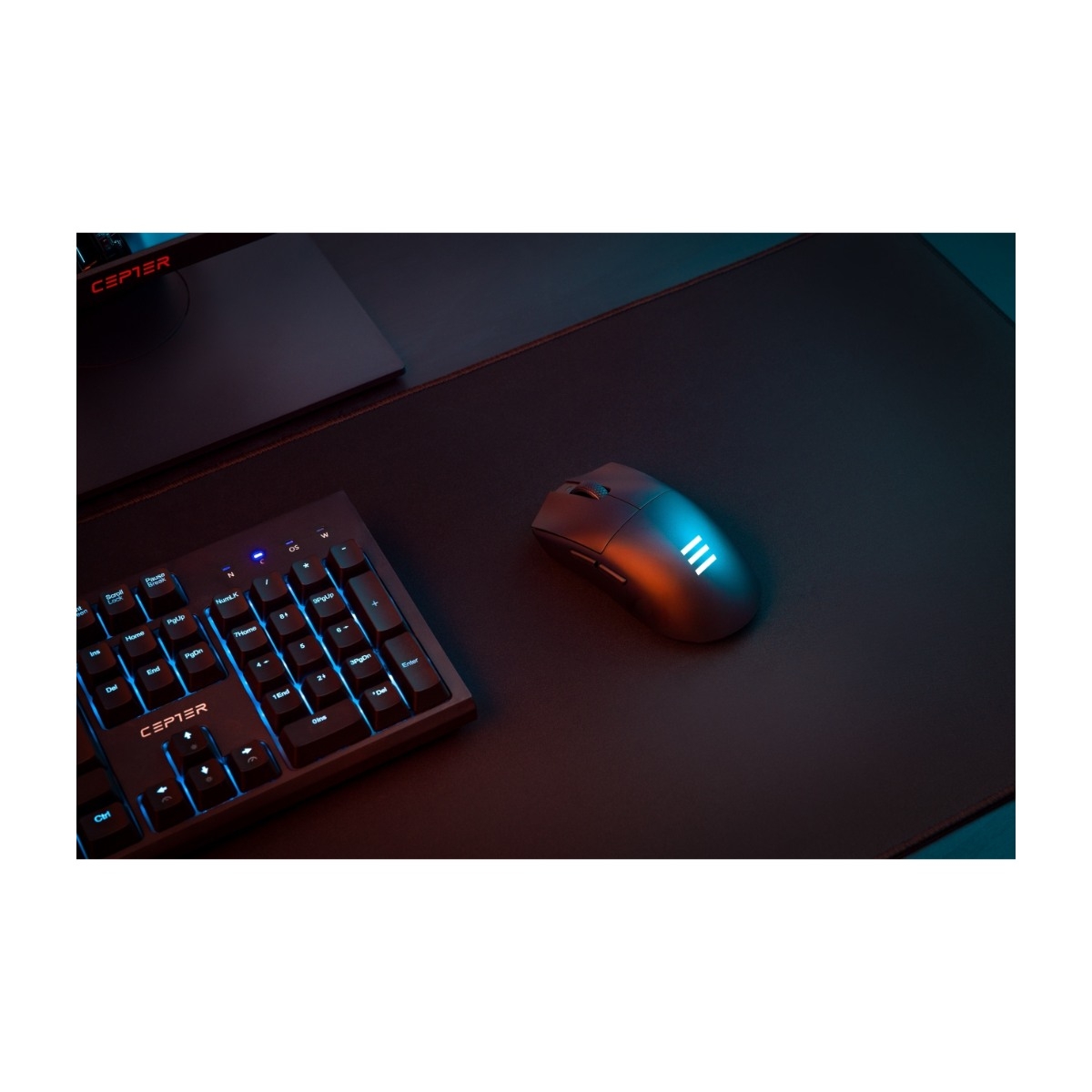Cepter Apex Pro wireless mouse with charging dock - CEPTER