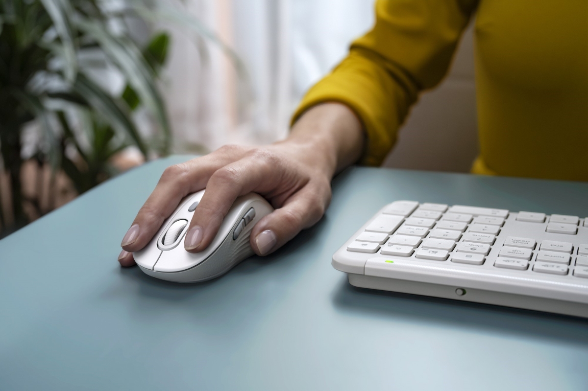 Logitech Signature Slim MK950 trådløst tastatur og mus, grafitt - Power.no