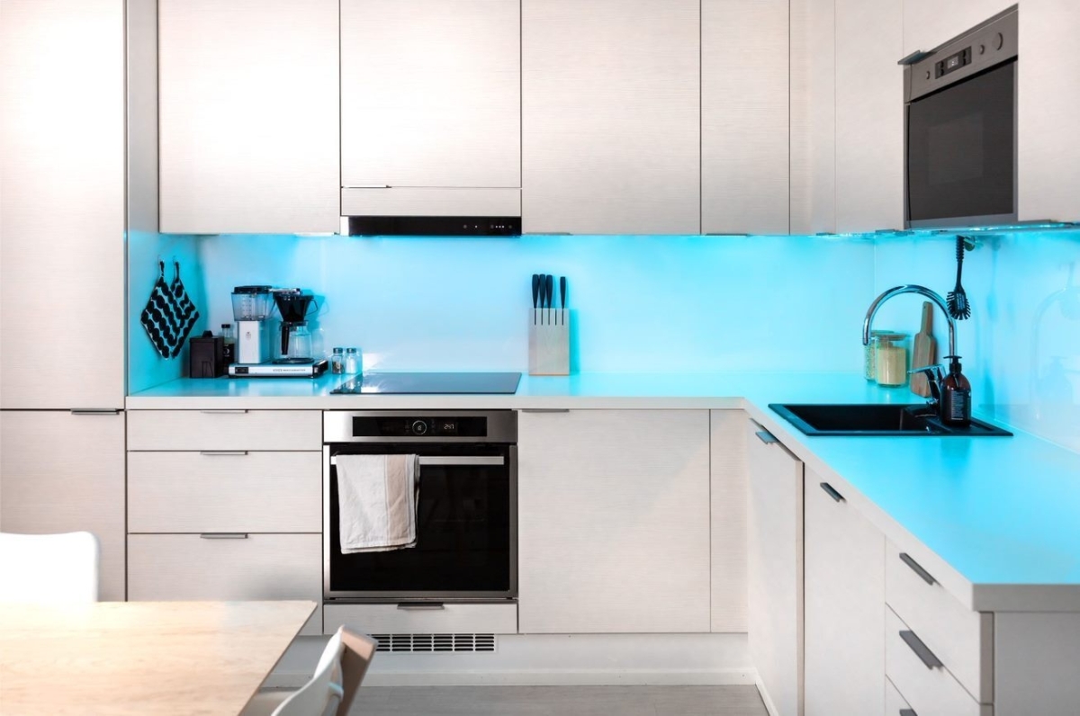 Conecto LED lys Stripe 3M RGB - Power.no