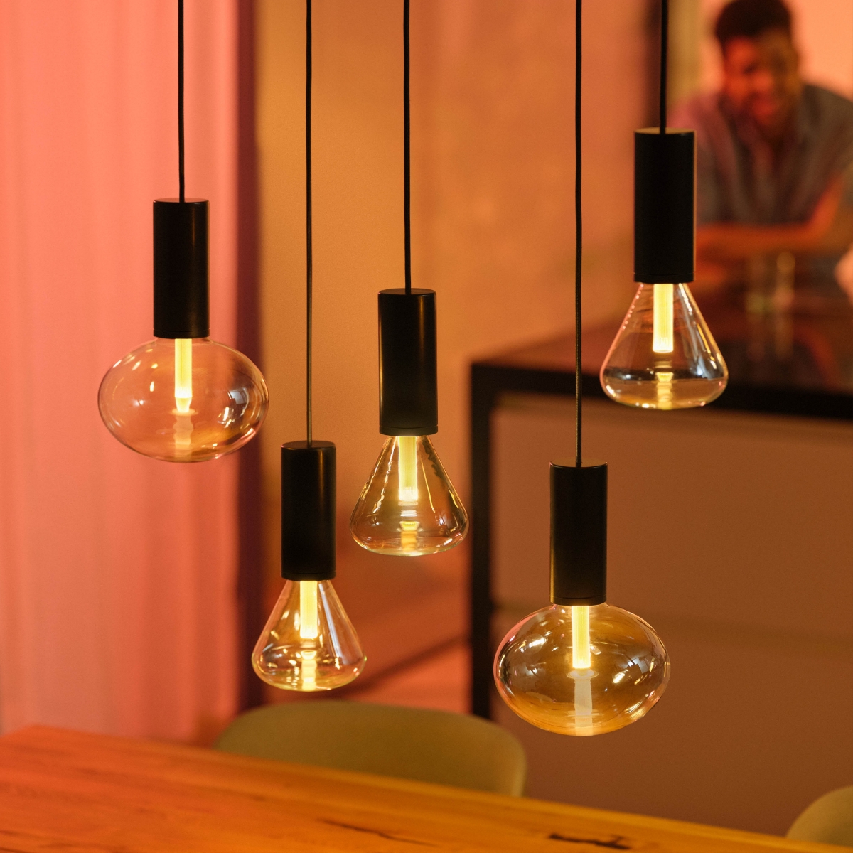 Philips Hue Lightguide Lampsladd, svart E27 - Power.se