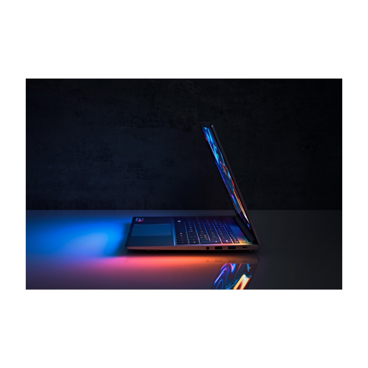 Cepter Spectrum OLED 14" laptop - CEPTER