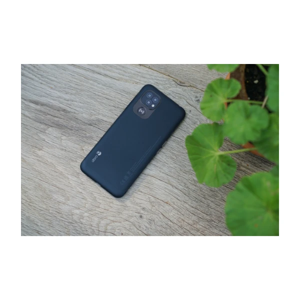 Doro 8210 Secure smarttelefon + bærbar alarmknapp, blå (lader følger ...