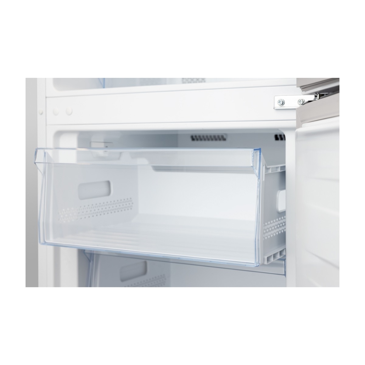 Point 3-series RF32NW23E combi refrigerator - Life made easier