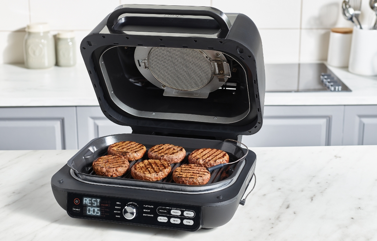 Ninja Foodi Max Pro AG651EU grill, plancha og airfryer - Power.no